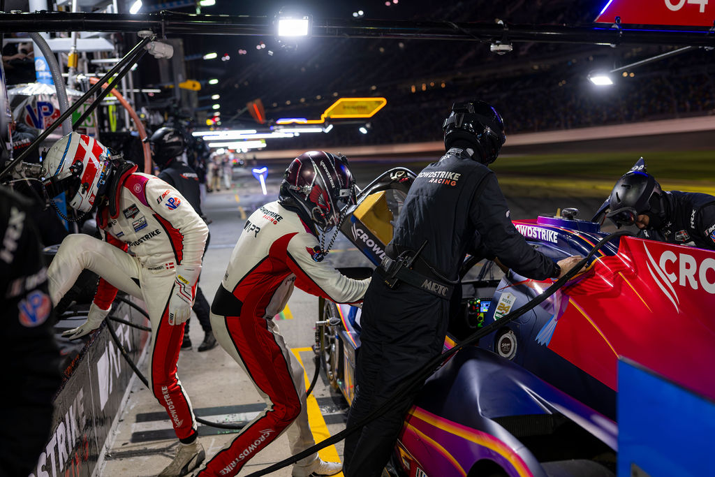 Gallery Archive - CrowdStrike Racing